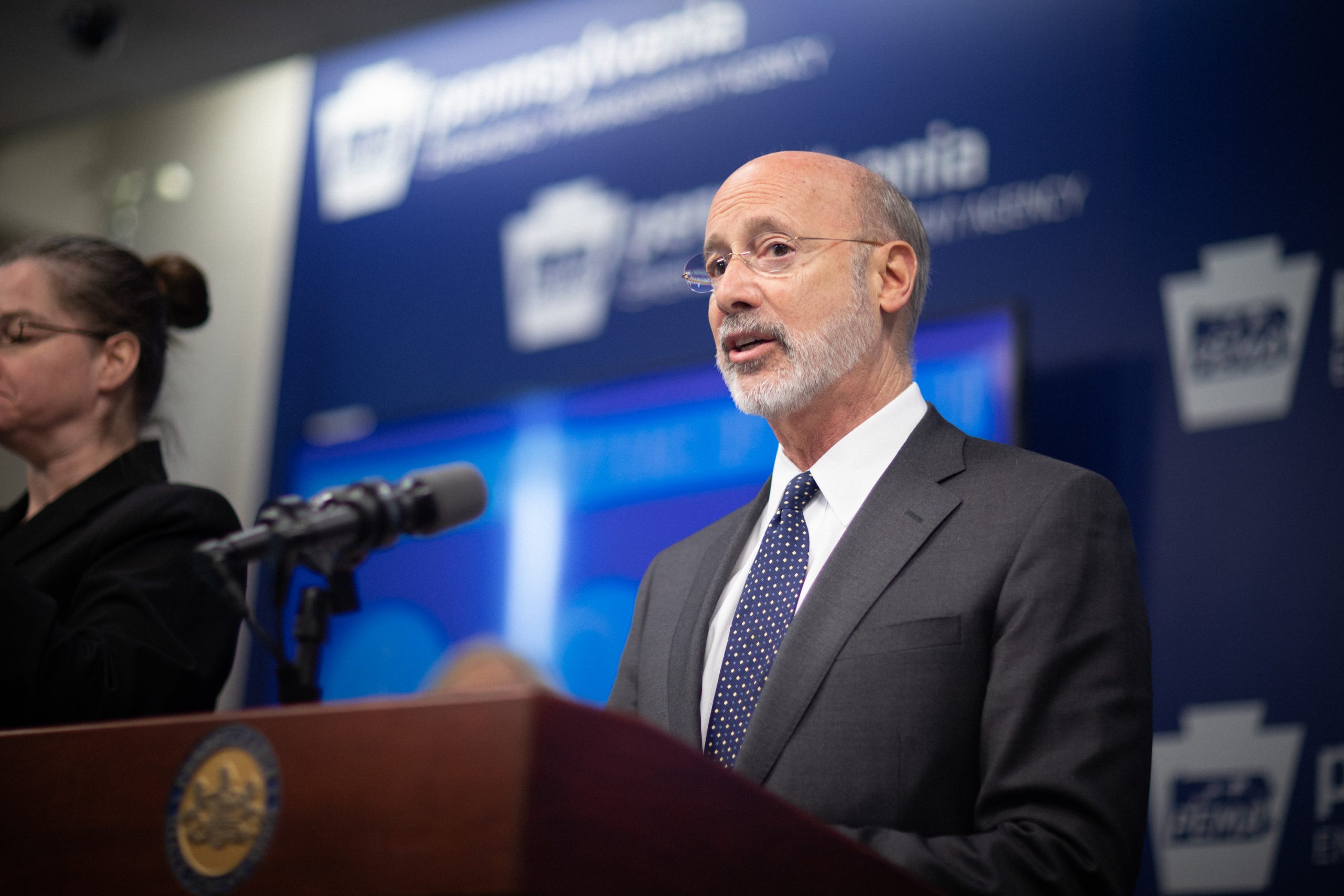 How spokespeople can succeed in crisis communications - NewsLab